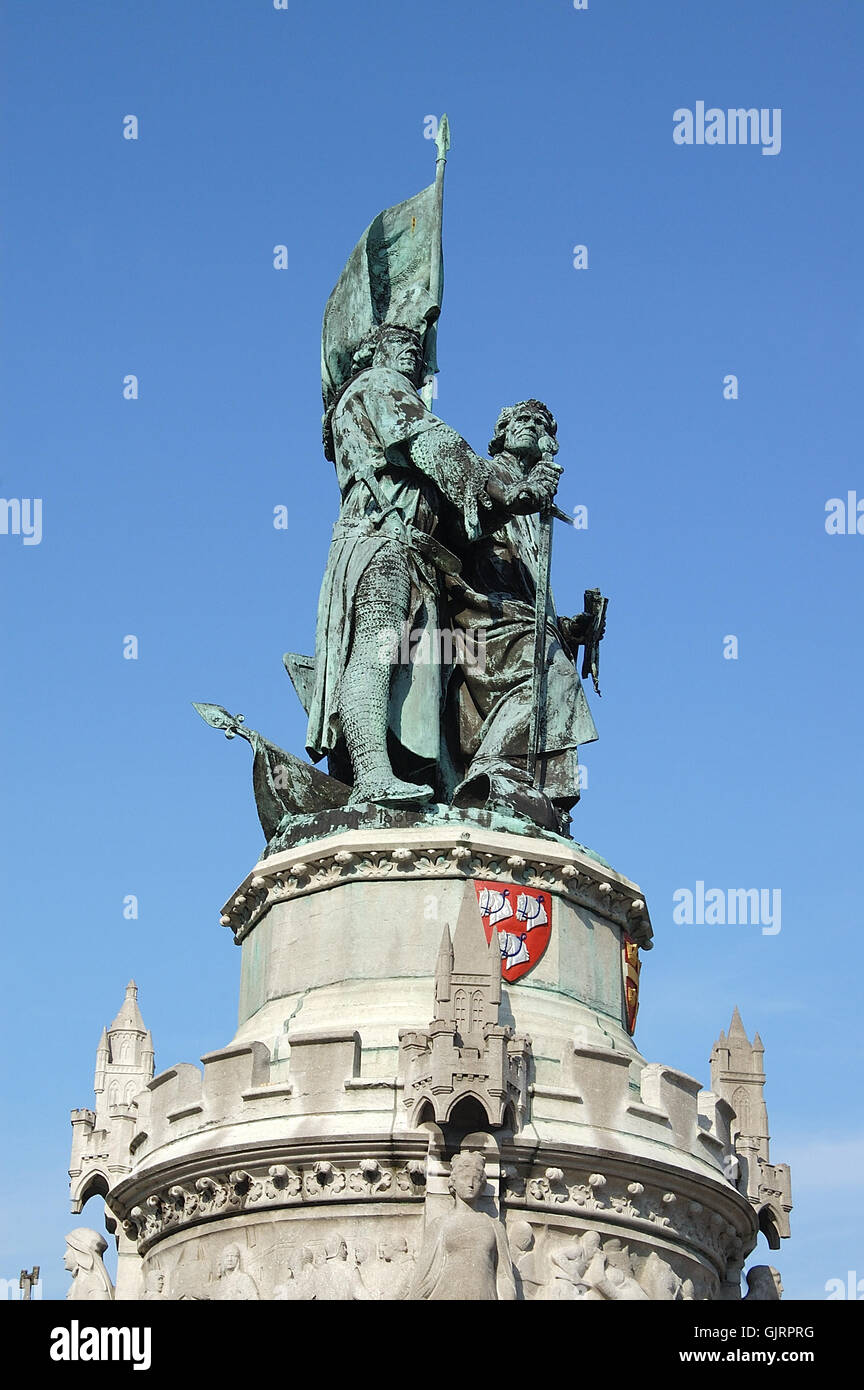 monument work of art statue Stock Photo - Alamy