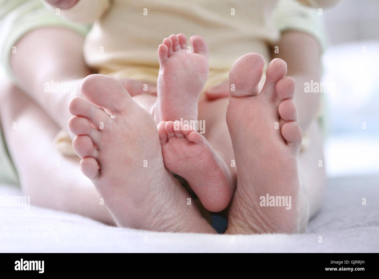 hand baby foot Stock Photo - Alamy