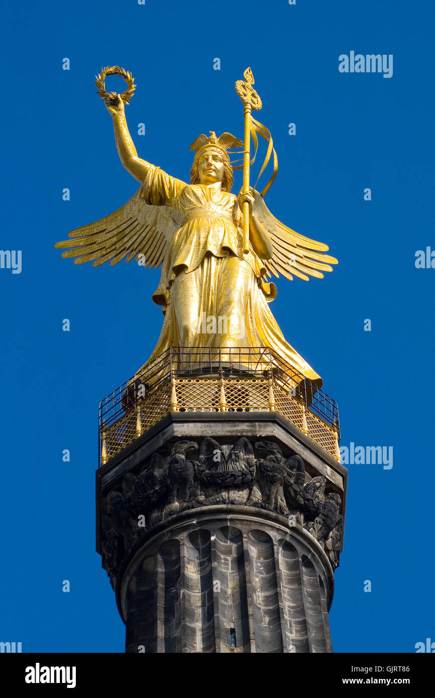 Goddess victoria hi-res stock photography and images - Alamy