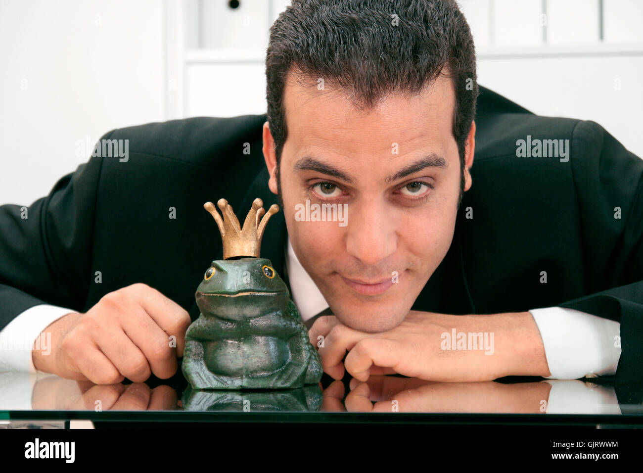 Frog service hi-res stock photography and images - Alamy