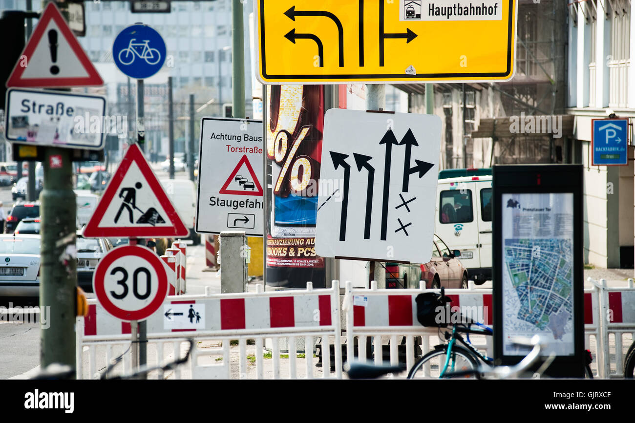 Berlin street signs hi-res stock photography and images - Alamy