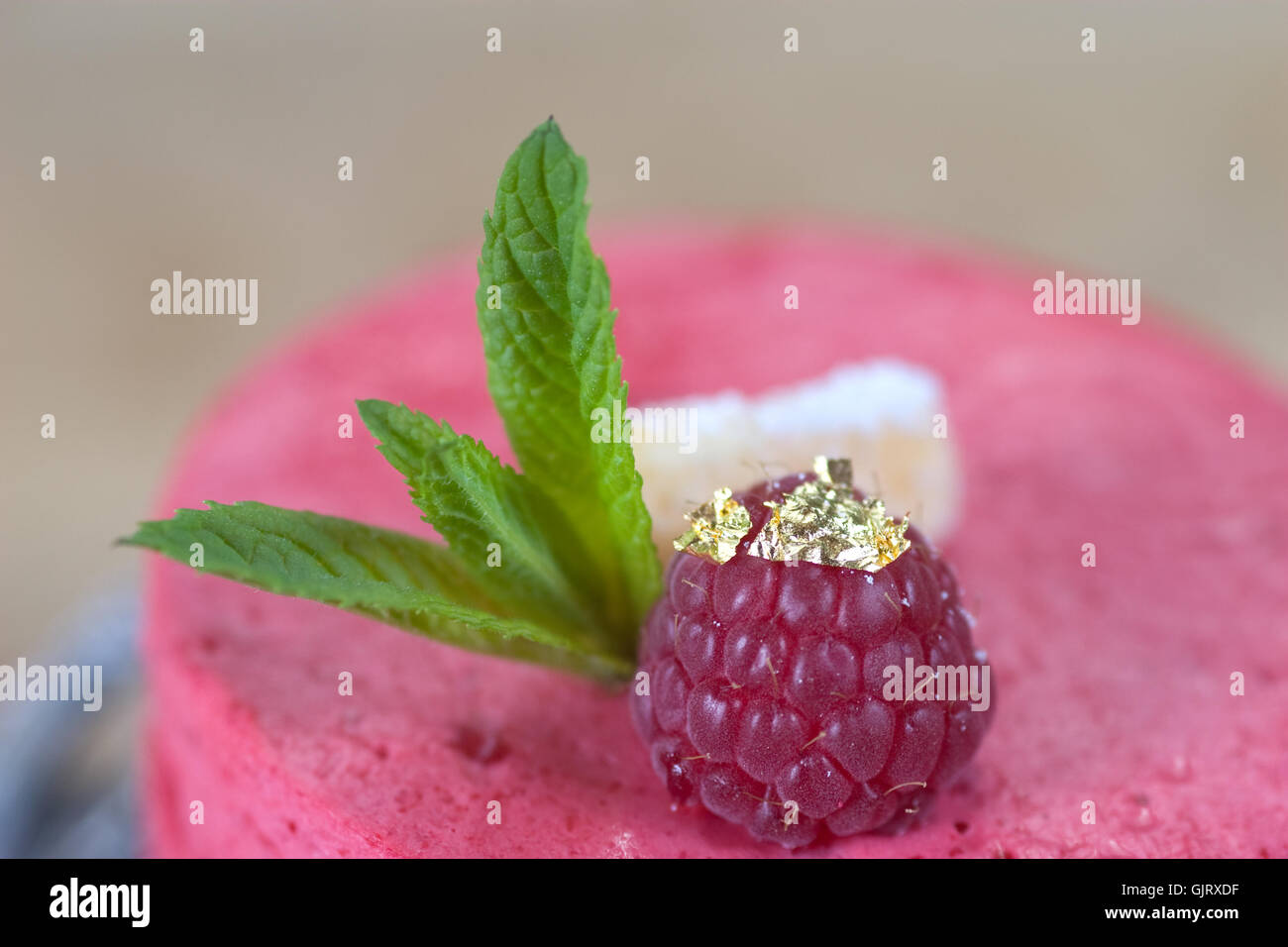 mint fancy cakes raspberry Stock Photo - Alamy