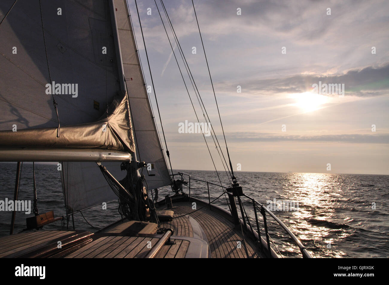 sailing into the sunset Stock Photo - Alamy