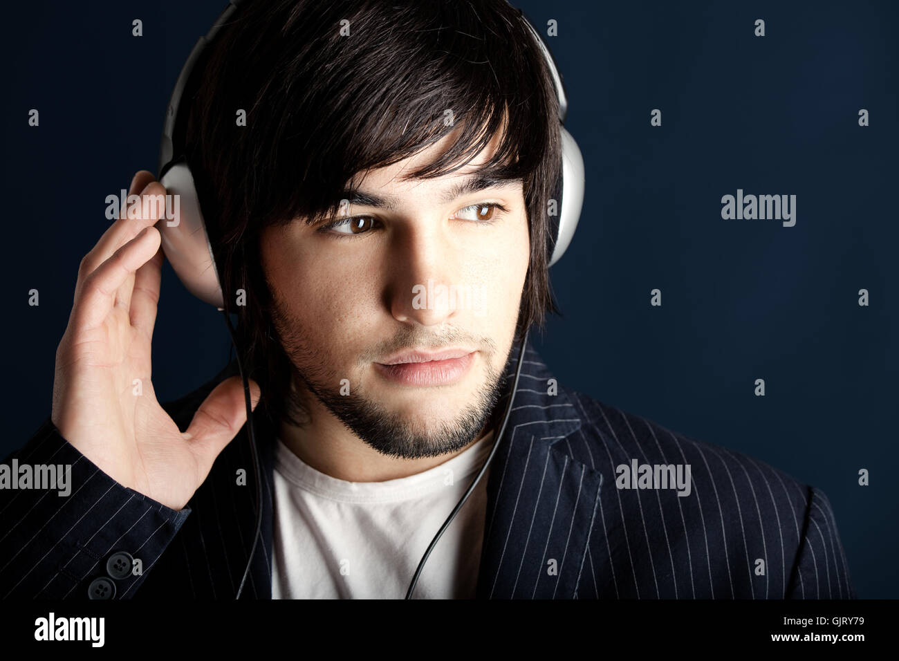 listen music face Stock Photo - Alamy