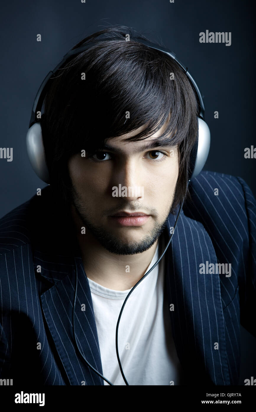 listen music face Stock Photo - Alamy
