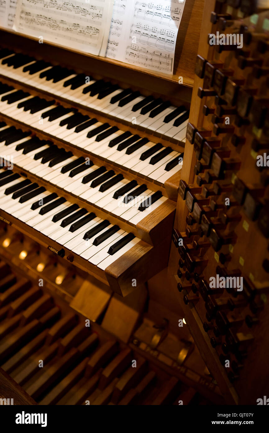Pipe organ buttons hi-res stock photography and images - Alamy