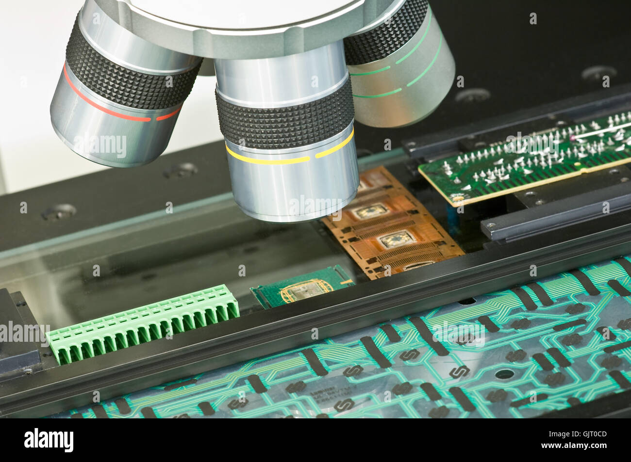 electronics test with measuring microscope Stock Photo - Alamy