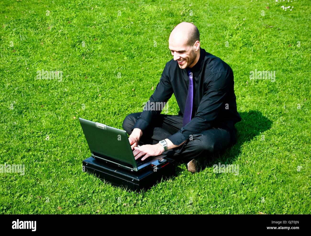 conversation laptop notebook Stock Photo - Alamy