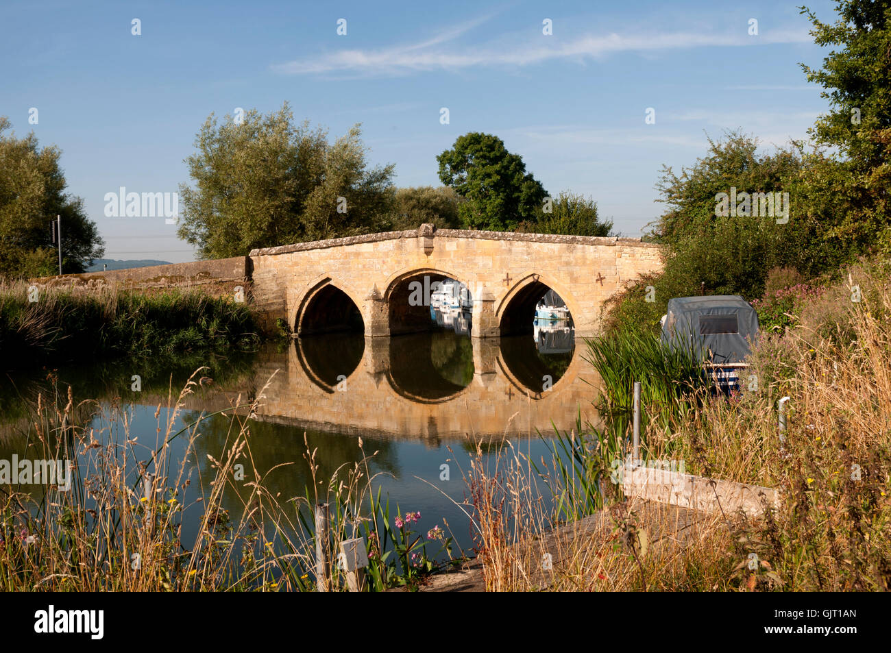 Radcot bridge hi-res stock photography and images - Alamy