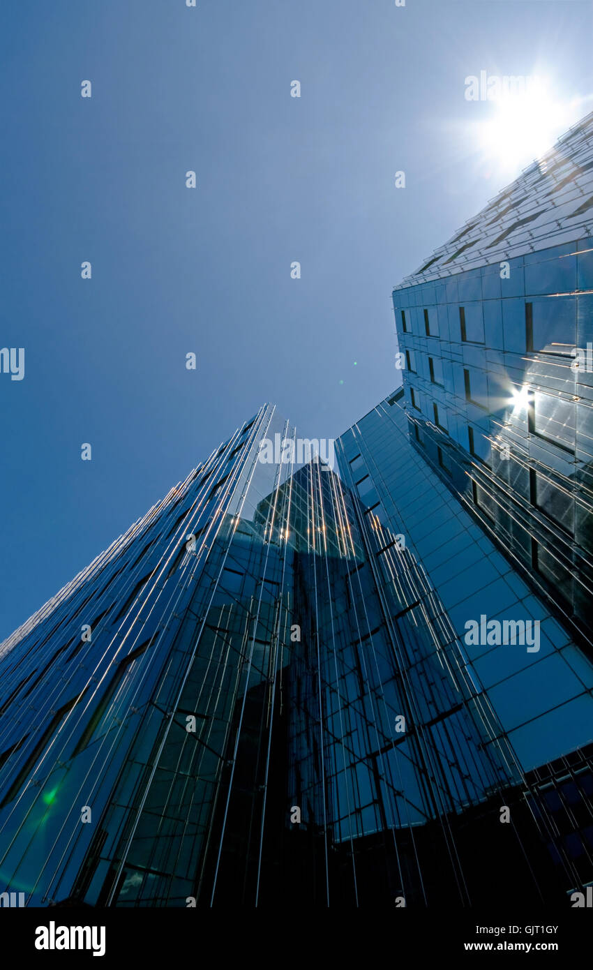 spiegelfassade a berlin high-rise building Stock Photo - Alamy