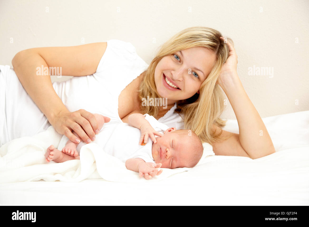 baby mother mom Stock Photo - Alamy