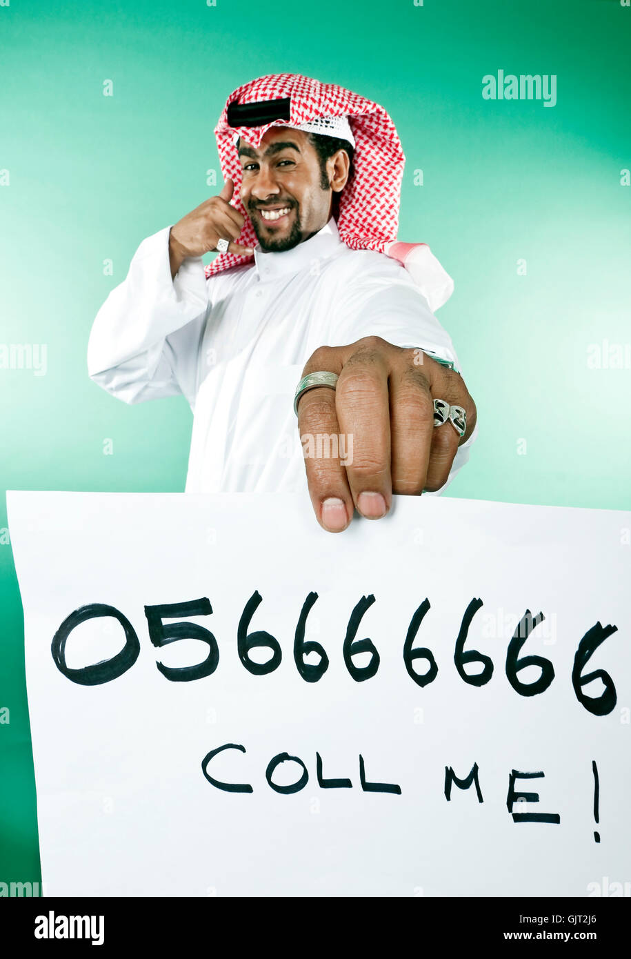 Saudi arabian man hi-res stock photography and images - Alamy
