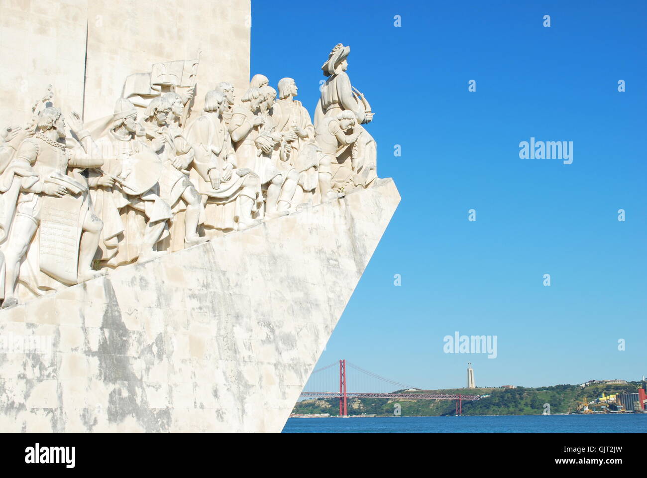monument statue bridge Stock Photo - Alamy