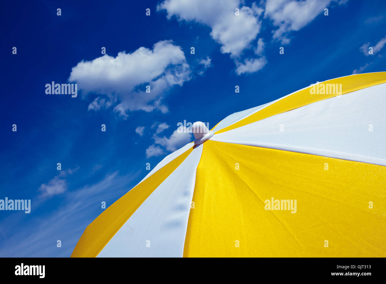 Shade and shine hi-res stock photography and images - Alamy