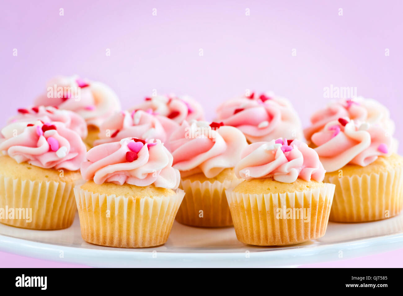 Cup cake tray hi-res stock photography and images - Alamy