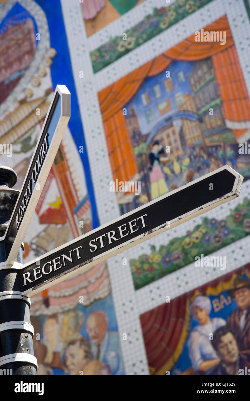 Orientation sign hi-res stock photography and images - Alamy