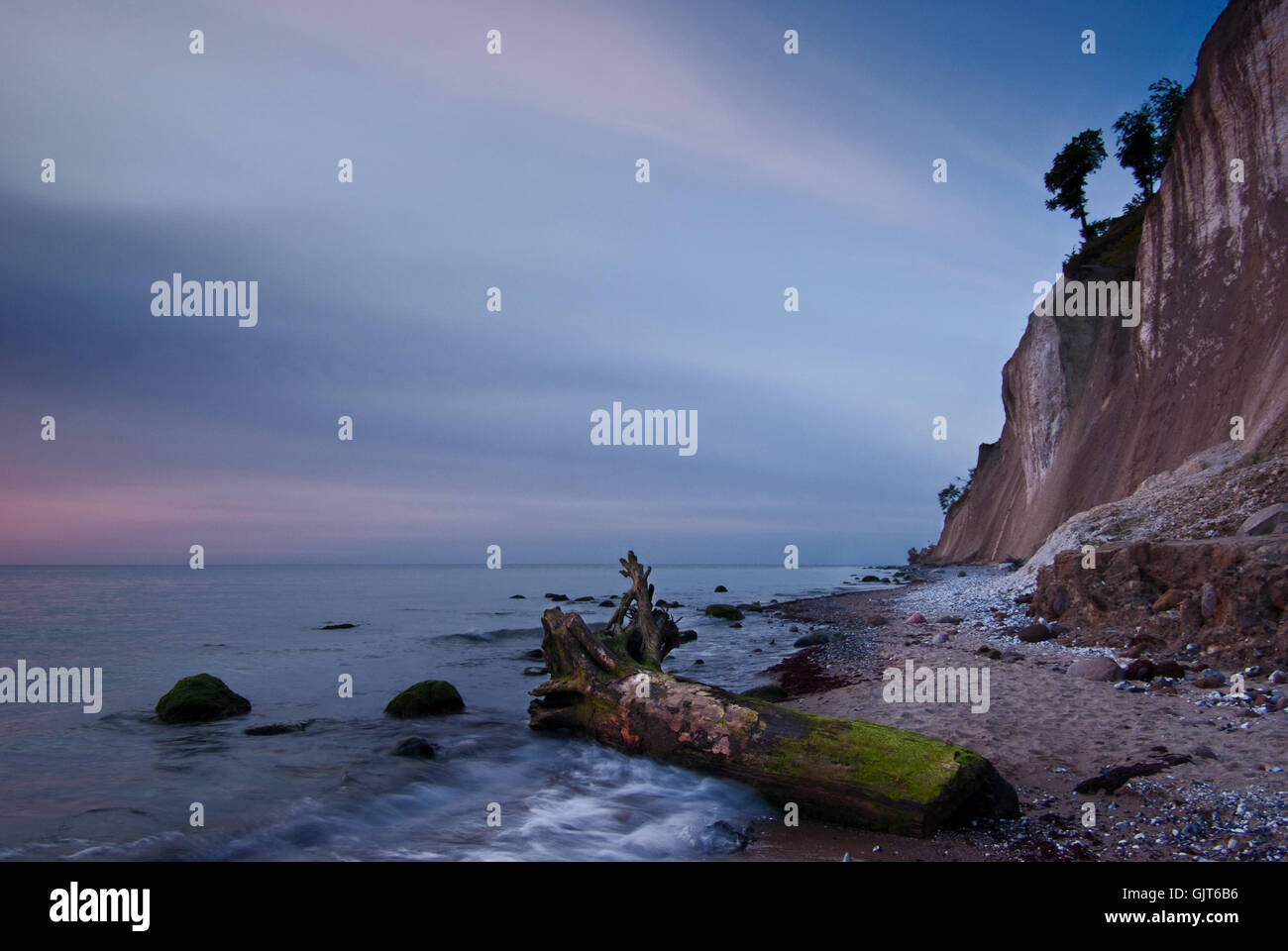 Chalk shoreline hi-res stock photography and images - Alamy