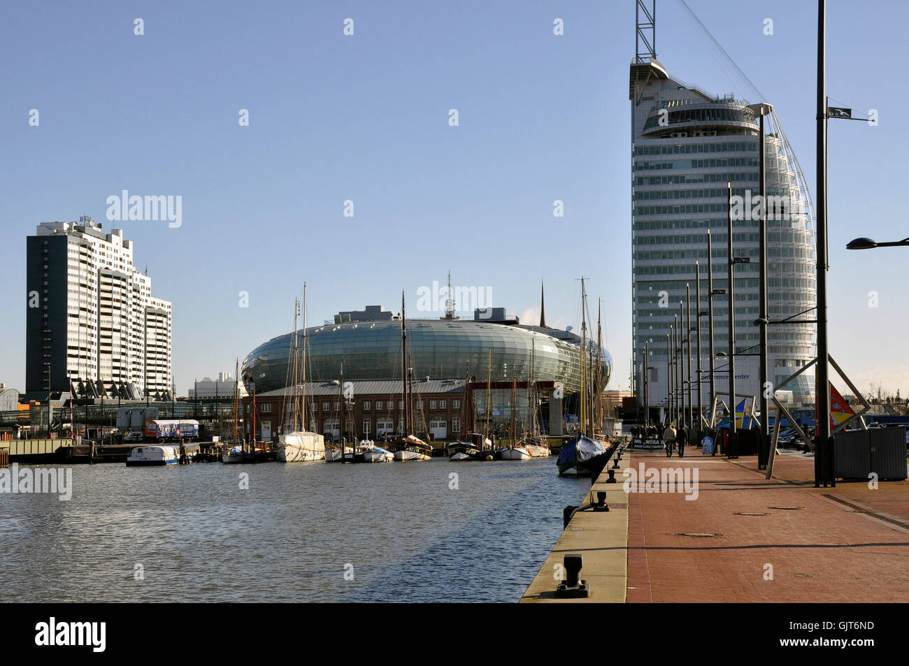 Bremerhaven dock hi-res stock photography and images - Alamy