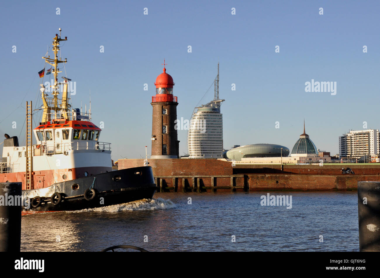 Bremerhaven dock hi-res stock photography and images - Alamy