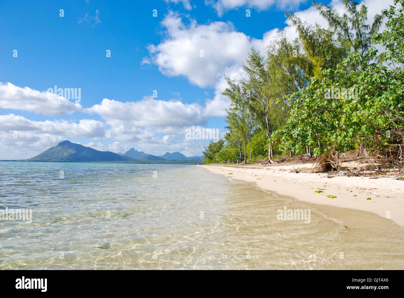 Beautiful beach view nice tropical hi-res stock photography and images ...