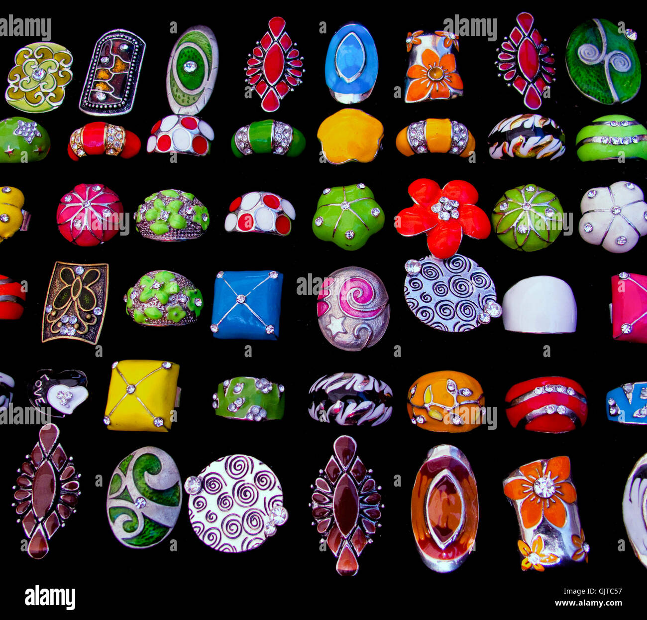 Feminine shapes hi-res stock photography and images - Alamy