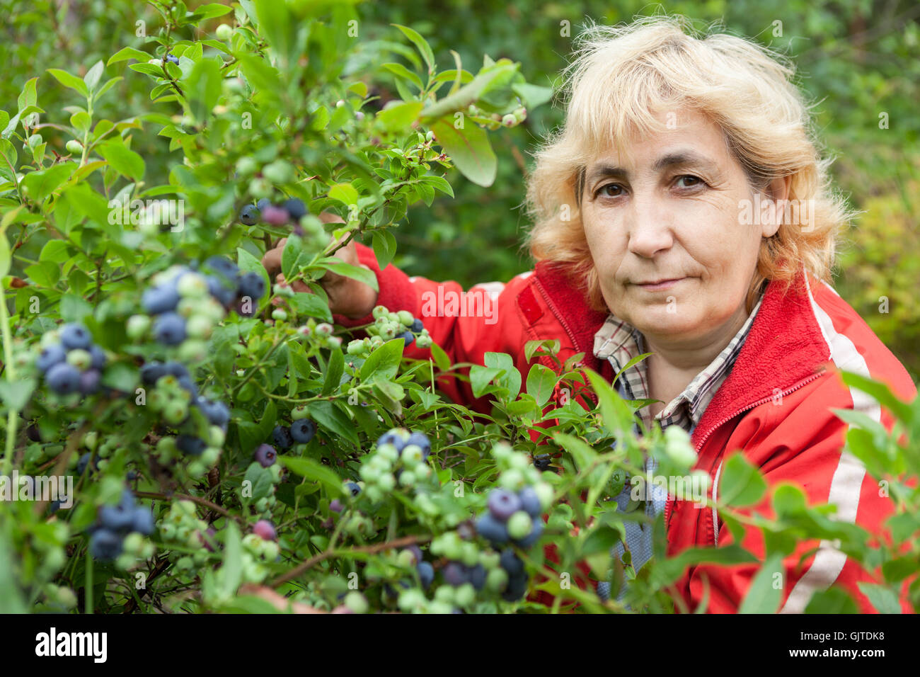 Big bush woman hi-res stock photography and images - Alamy