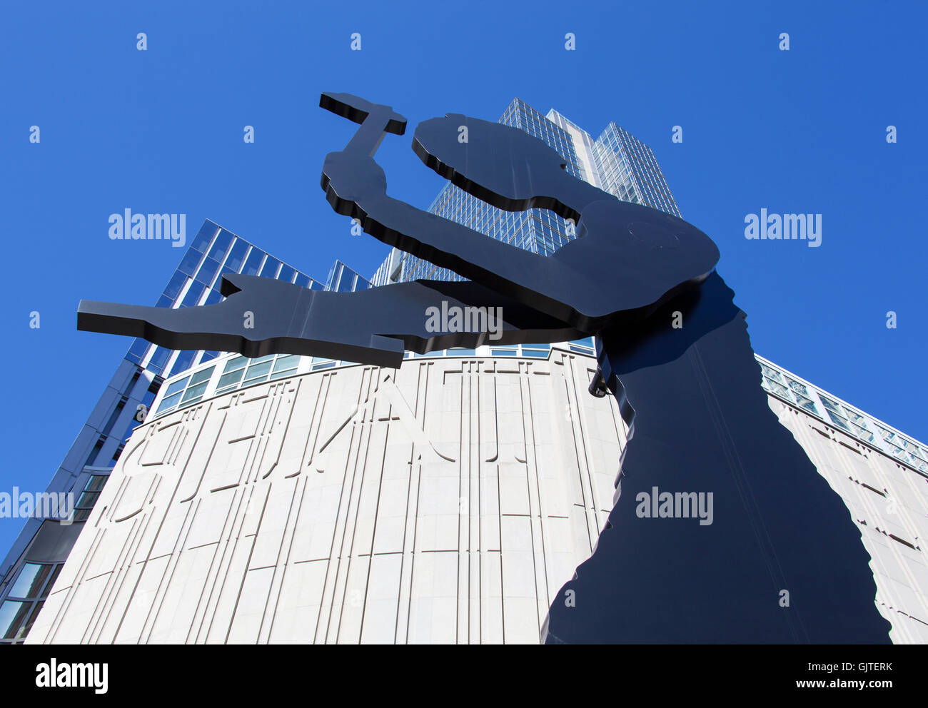 The modern sculpture with Seattle downtown skyscrapers (Washington ...