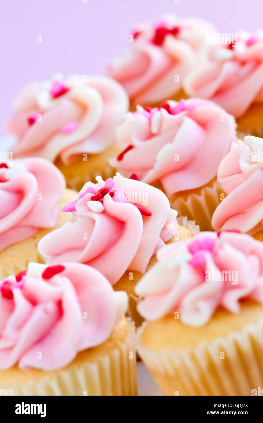 dessert cupcakes cakes Stock Photo - Alamy
