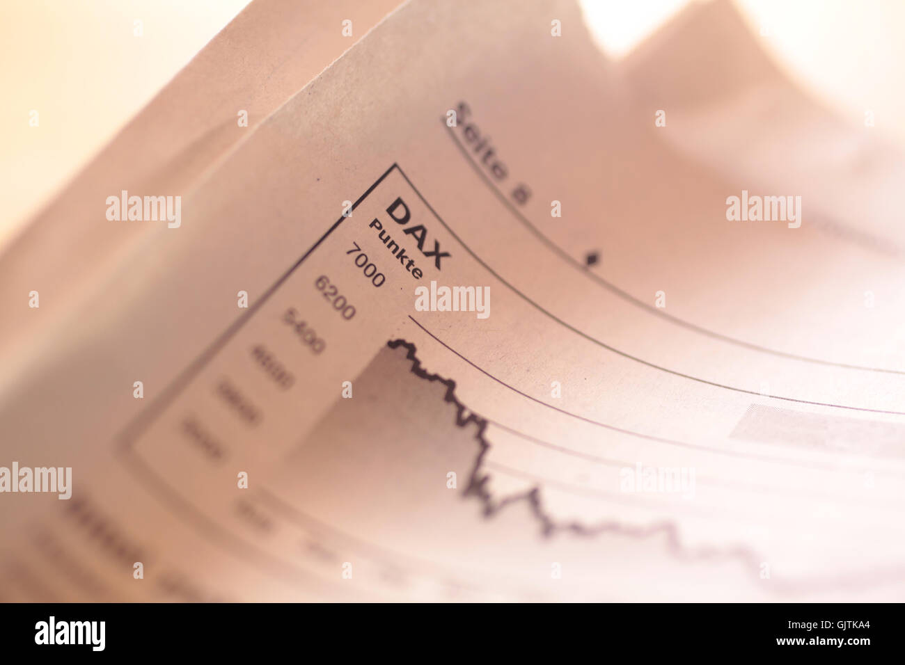 Newspaper bank hi-res stock photography and images - Alamy