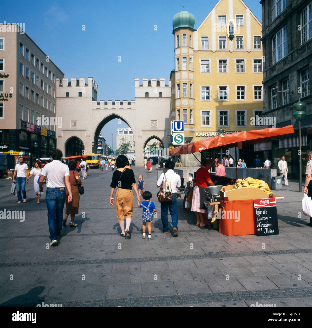 View of neuhauser strasse hi-res stock photography and images - Alamy