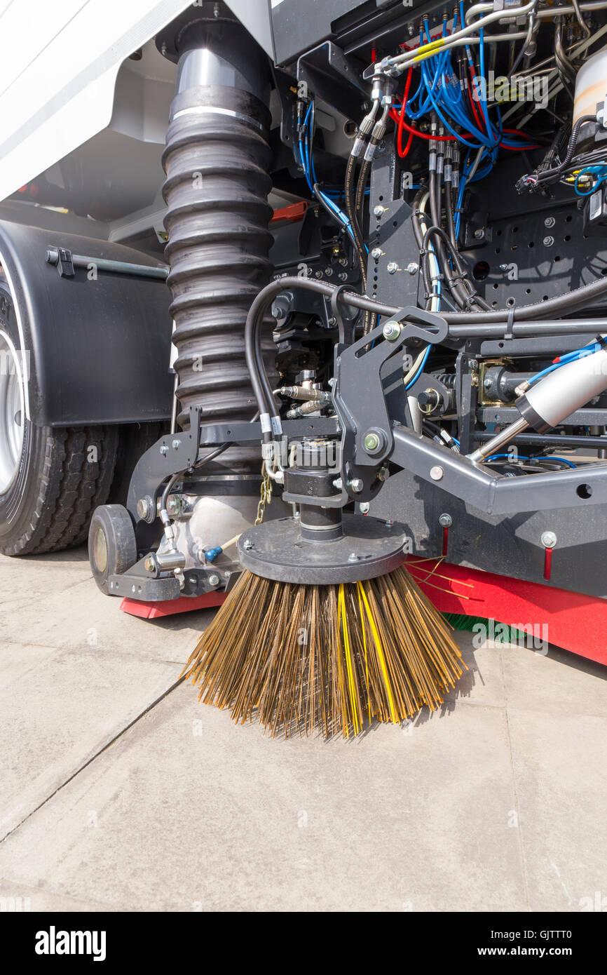 Sweeper hi-res stock photography and images - Alamy
