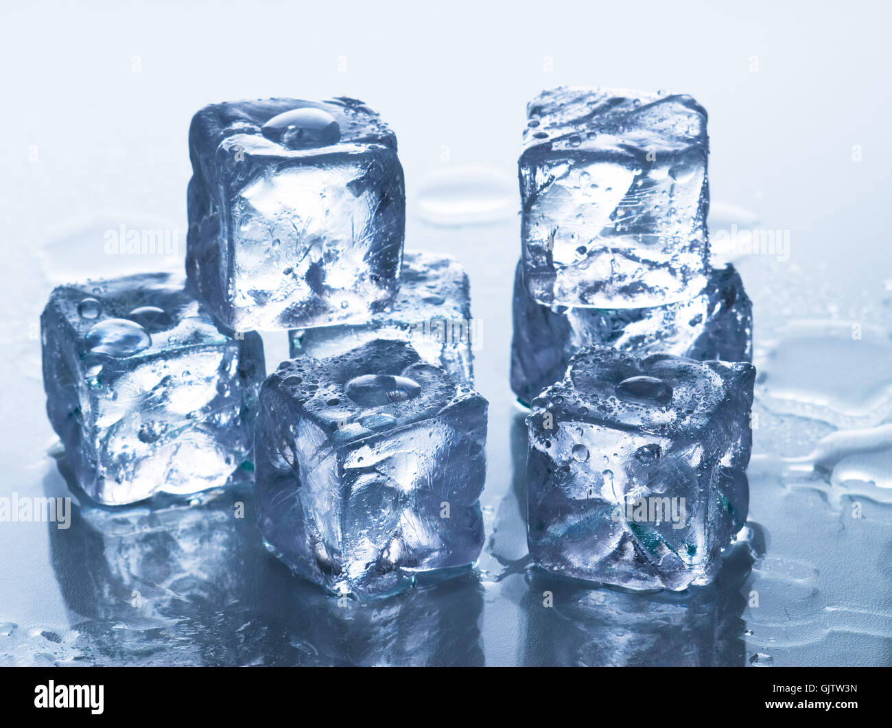 melting ice cubes Stock Photo - Alamy