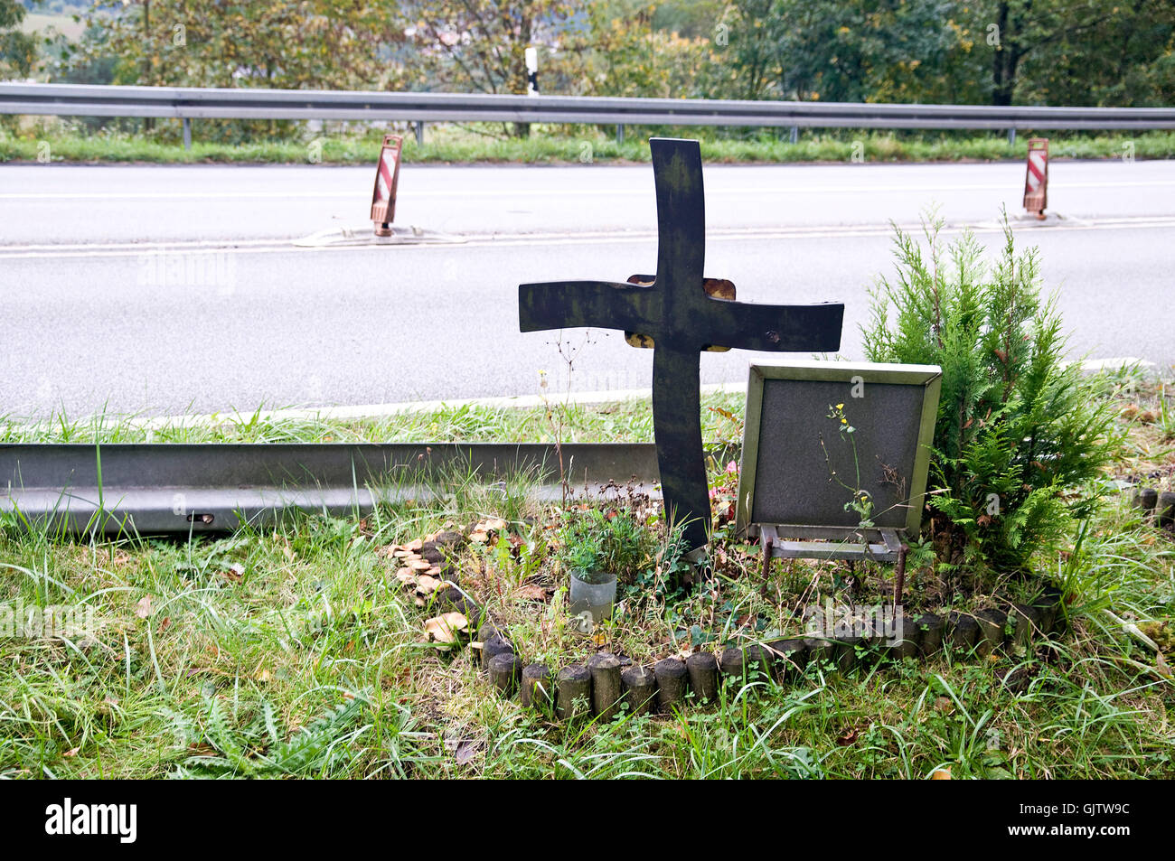 memorial cross accident Stock Photo - Alamy