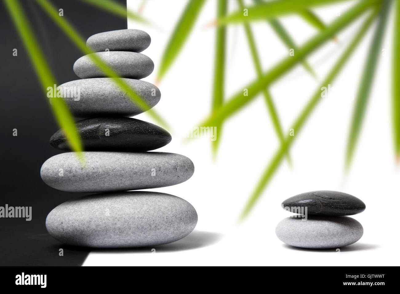 stone bamboo balance Stock Photo - Alamy