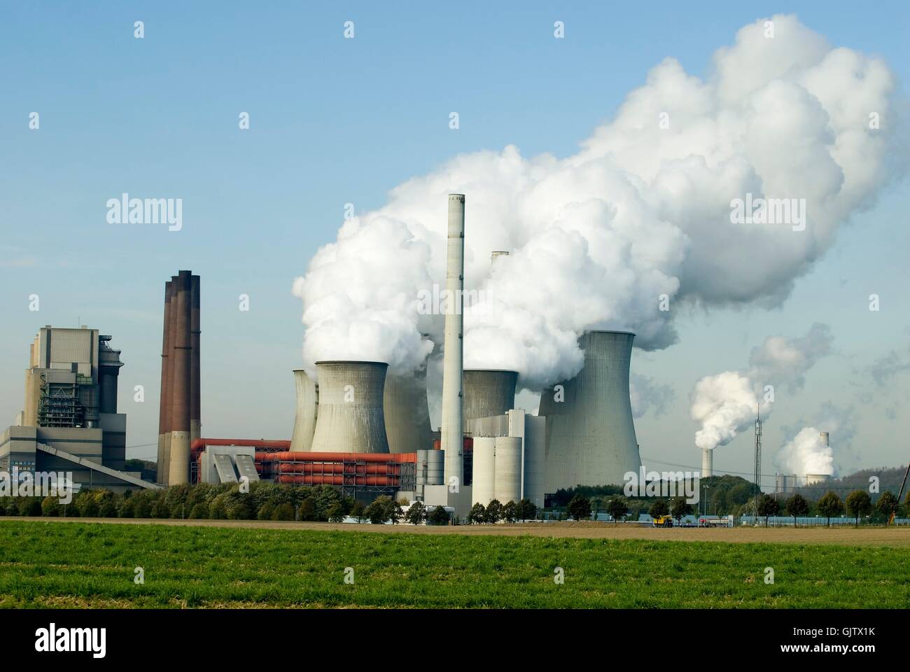 power station generation of electricity power generation Stock Photo ...