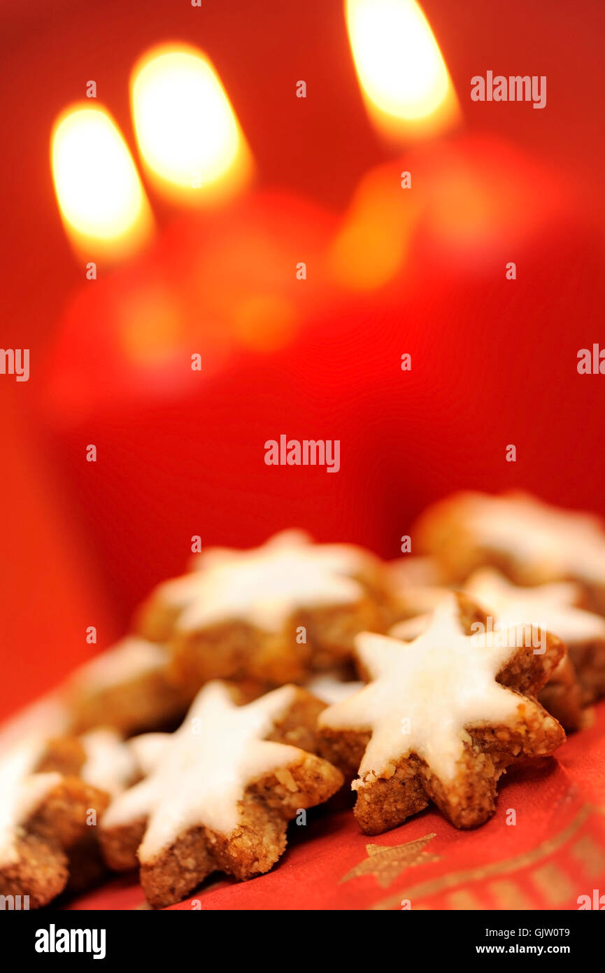 Cinnamon stars hi-res stock photography and images - Alamy