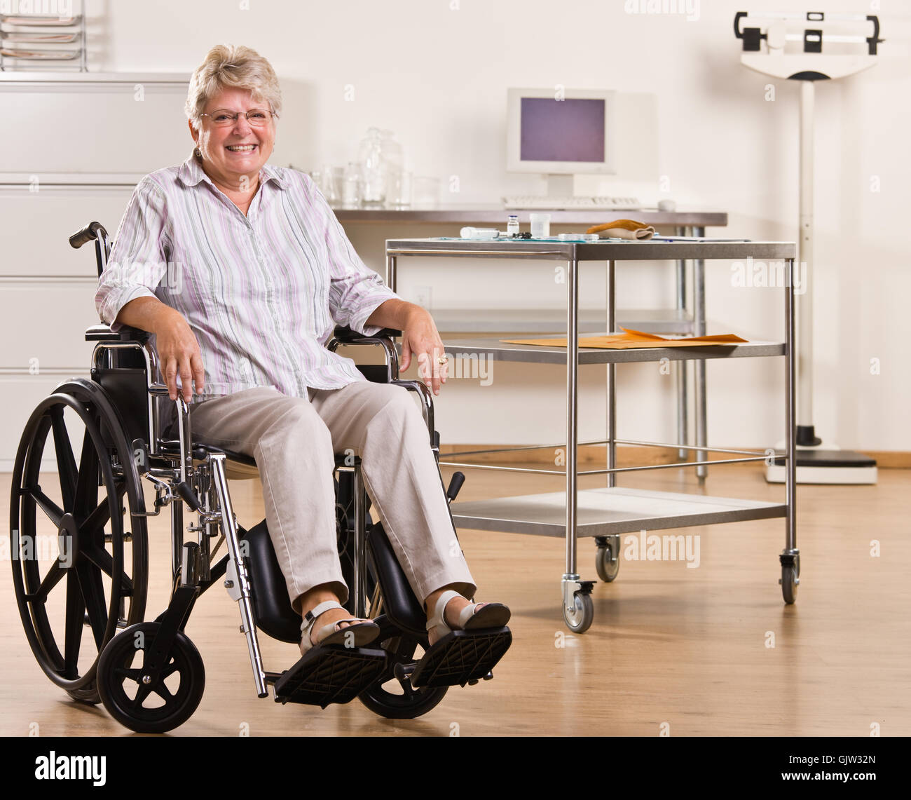 woman wait waiting Stock Photo - Alamy