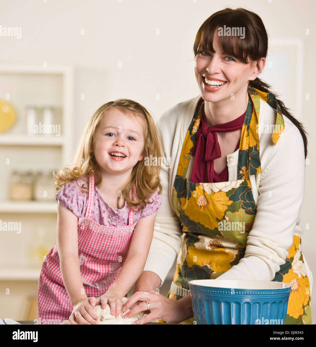 woman house building Stock Photo - Alamy