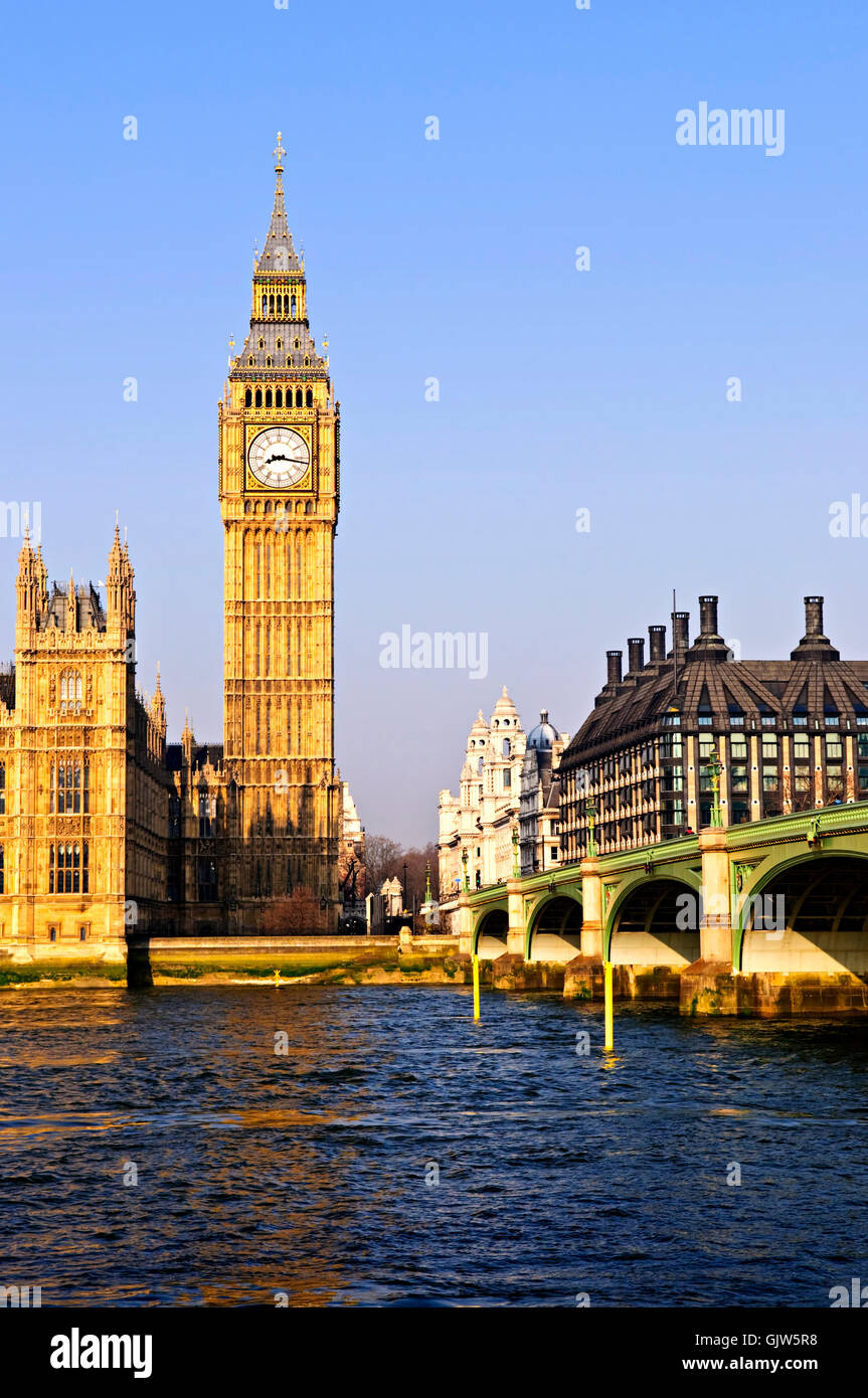 tower big large Stock Photo - Alamy