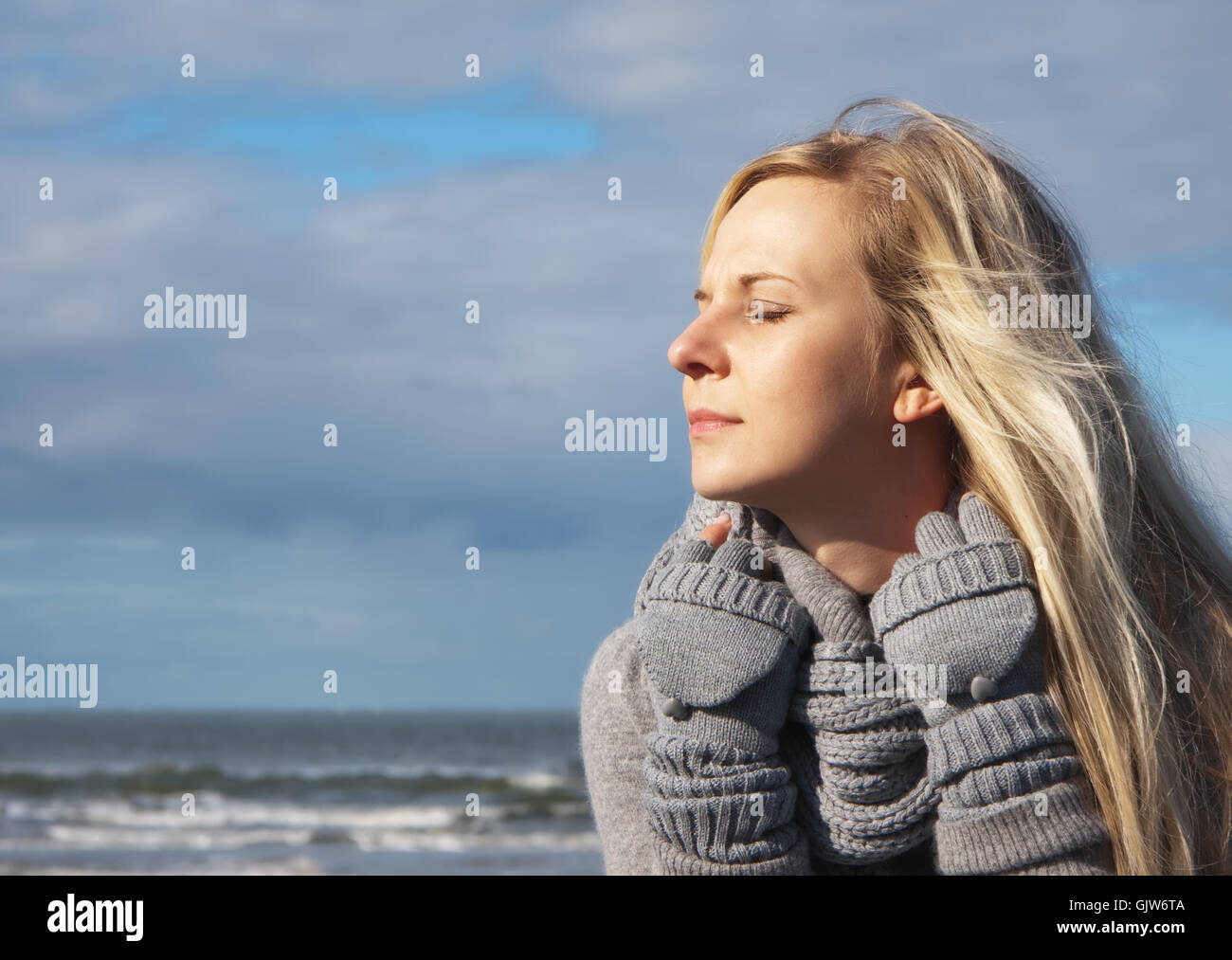 enjoy the sun Stock Photo - Alamy