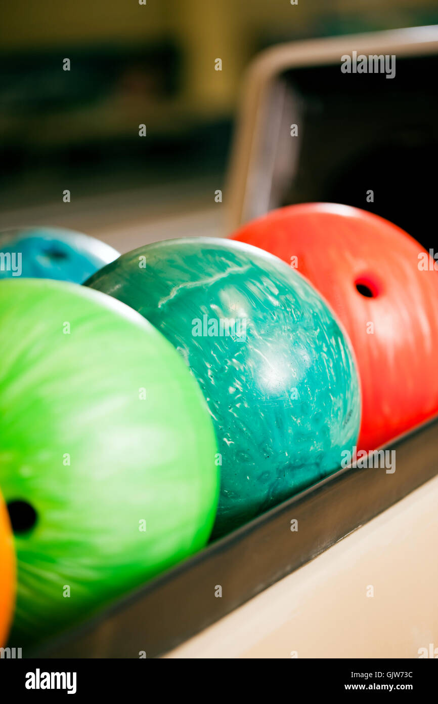Bowlingkugel hi-res stock photography and images - Alamy