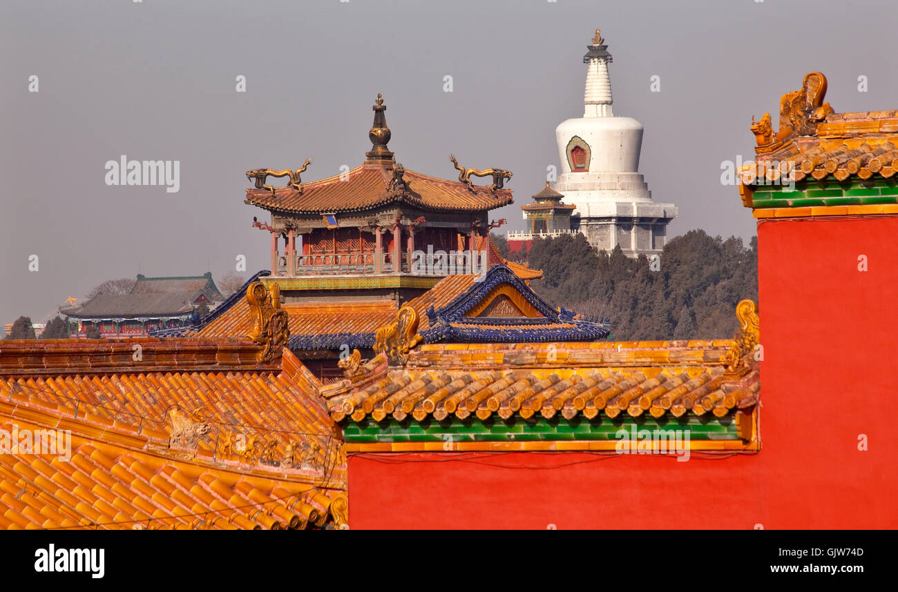 Beijing roofs detail hi-res stock photography and images - Alamy