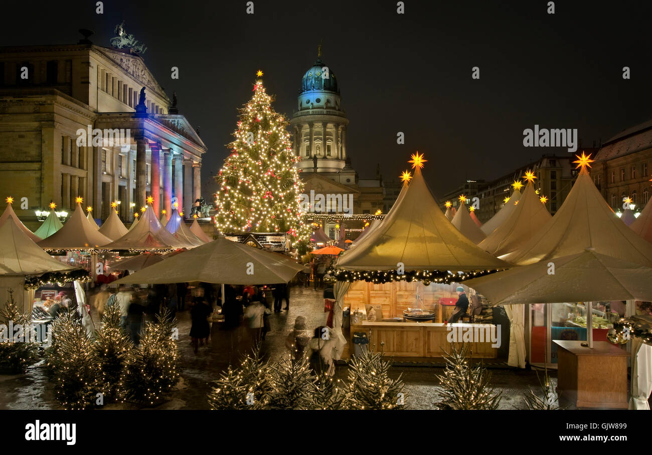 Berlin weihnachtsmarkt gendarmenmarkt christmas hi-res stock ...
