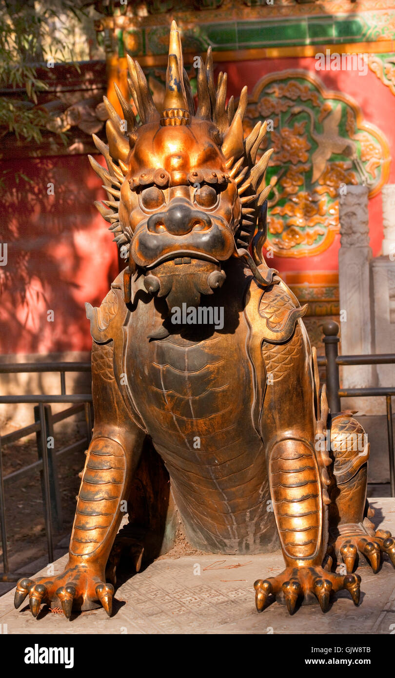 statue dragon beijing Stock Photo - Alamy