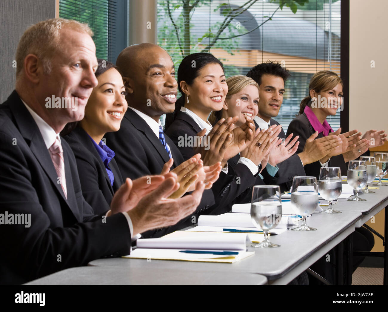 Few humans horizontal hi-res stock photography and images - Alamy