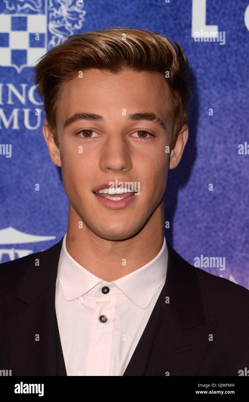 Los Angeles, CA, USA. 16th Aug, 2016. Cameron Dallas at arrivals for ...