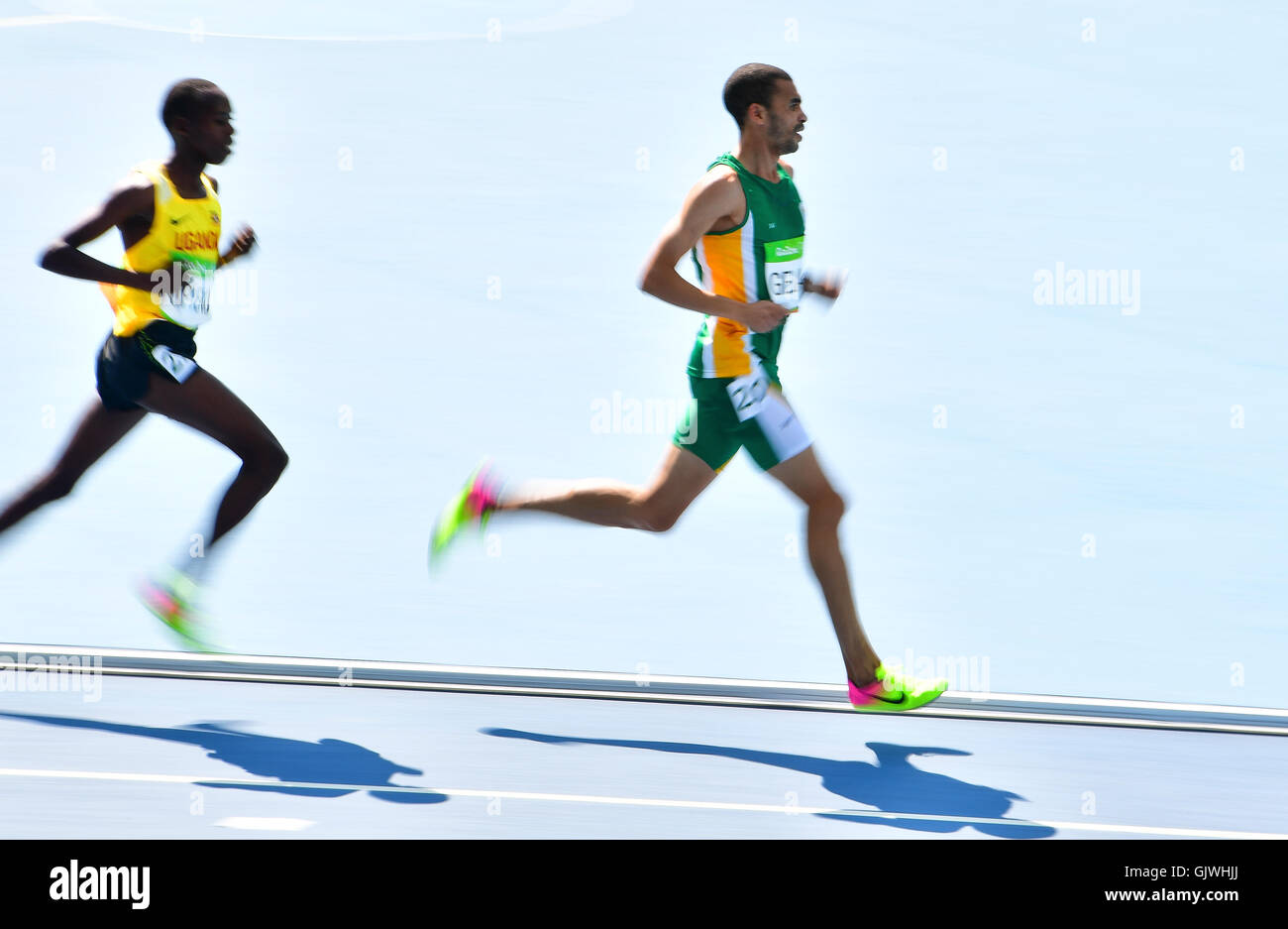 Olympic 5000m run hi-res stock photography and images - Alamy