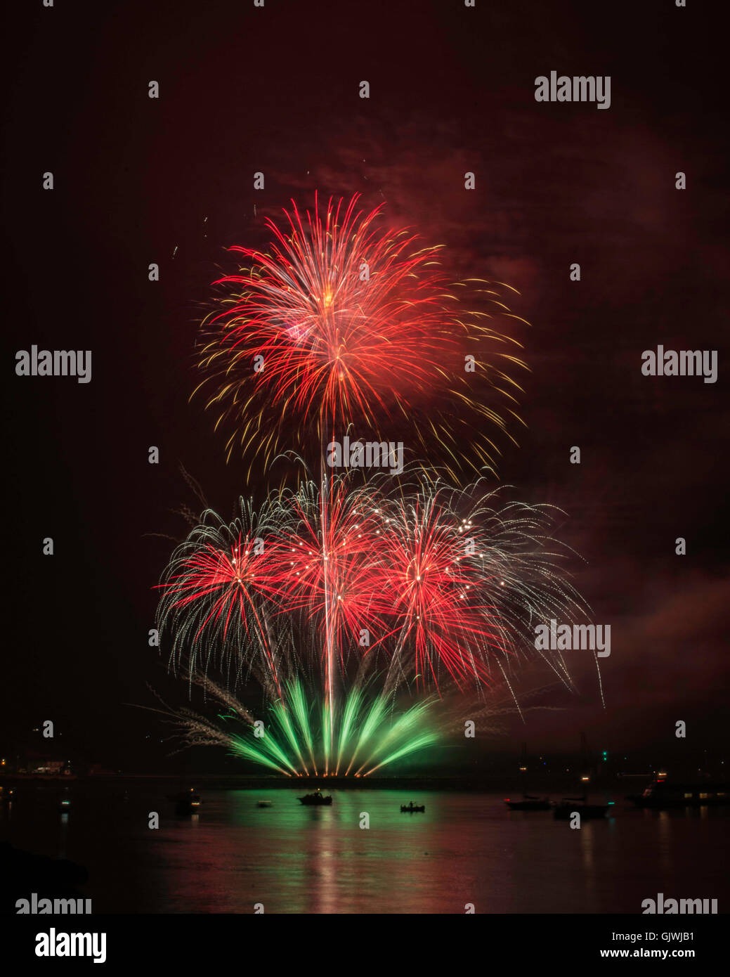 Firework display at British firework Championships in Plymouth, 2016 ...