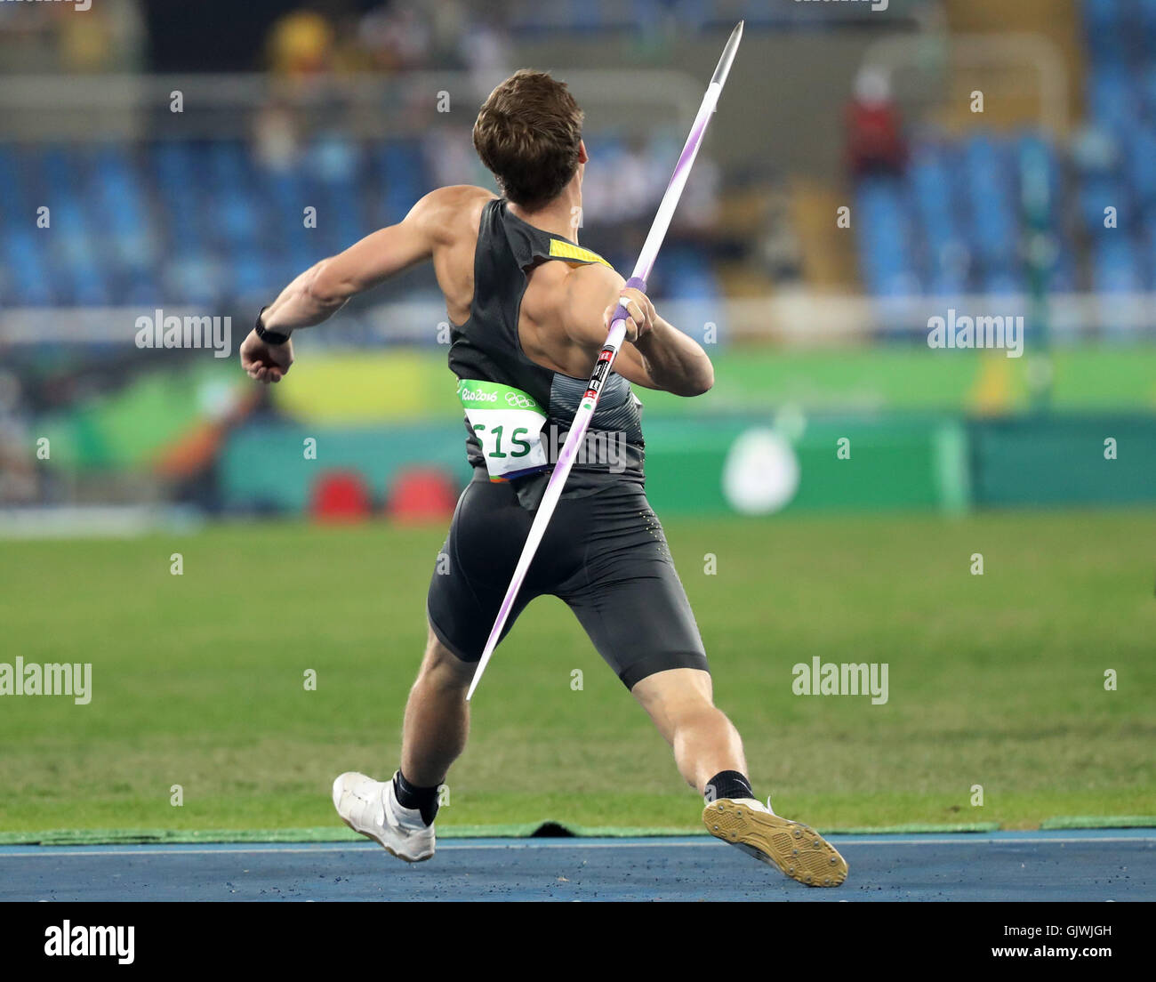 Mens javelin qualifying hi-res stock photography and images - Alamy
