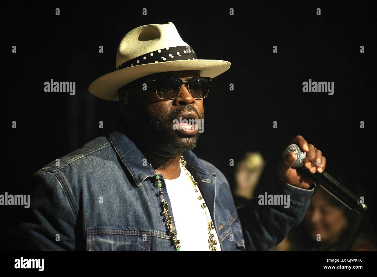 New York, NY, USA. 17th Aug, 2016. The Roots Perform "Bittersweet," A ...